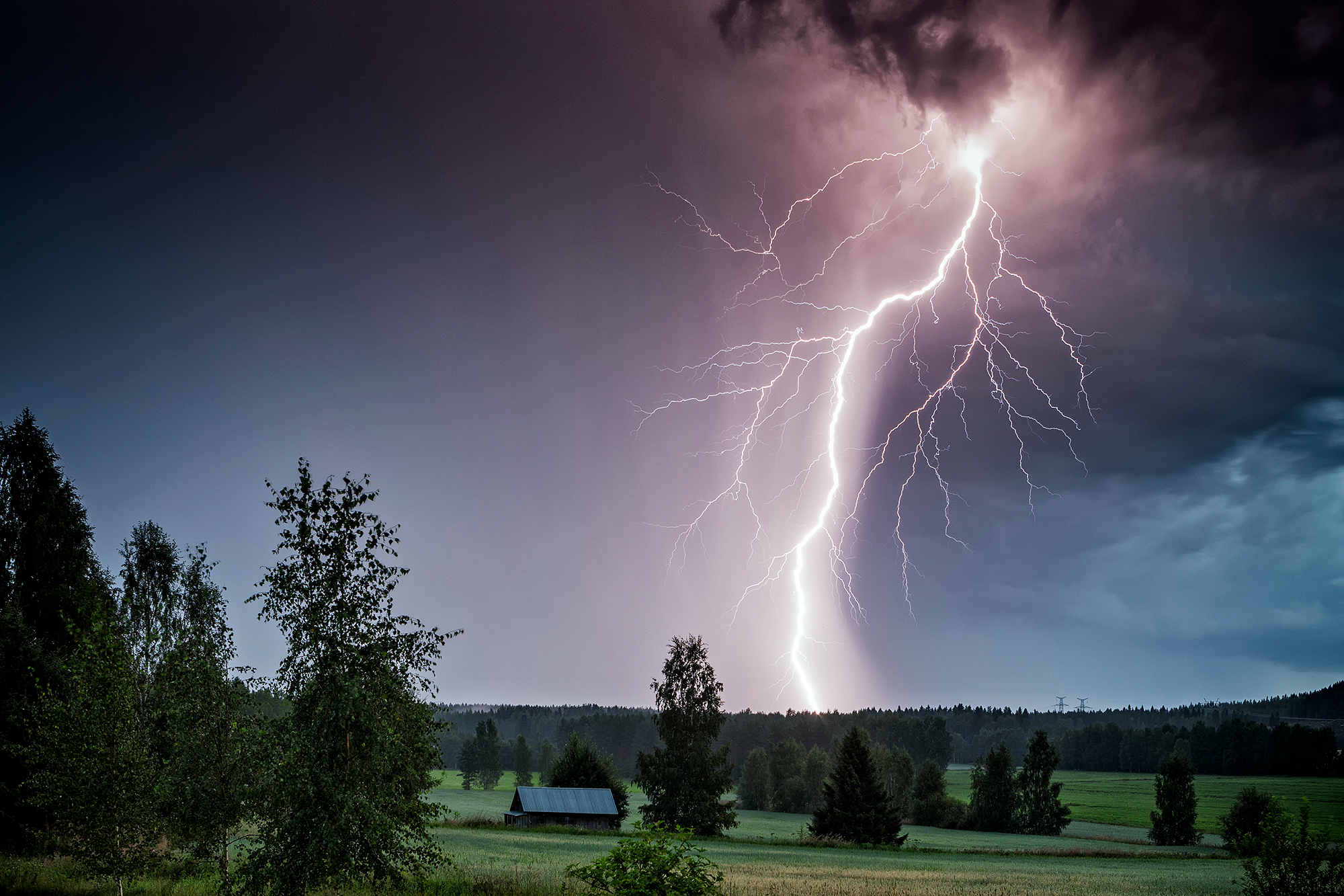 Suomen Luonto - Ukkonen